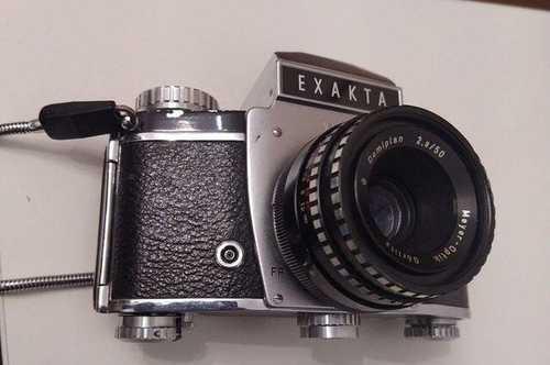 Пленочный фотоаппарат Exakta