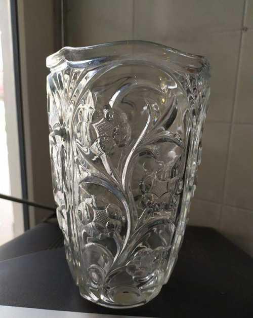 Винтажная хрустальная ваза