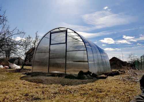 Теплица с поликарбонатом длиной 4 метра. 25х25 с ш