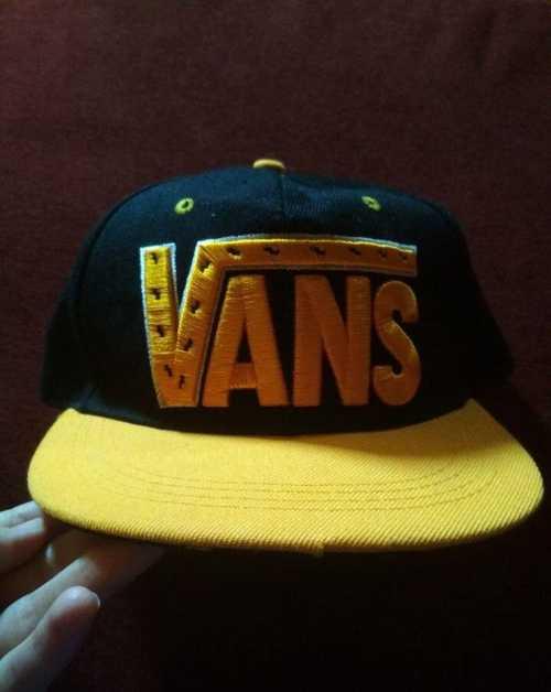 Бейсболка Vans