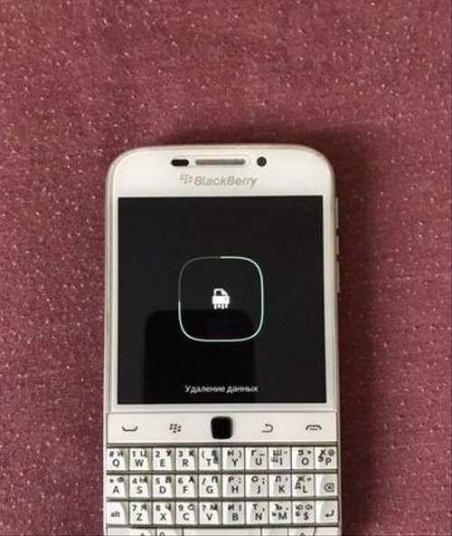 Телефон BlackBerry q20
