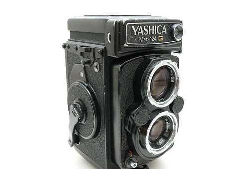 Yashica Mat 124G