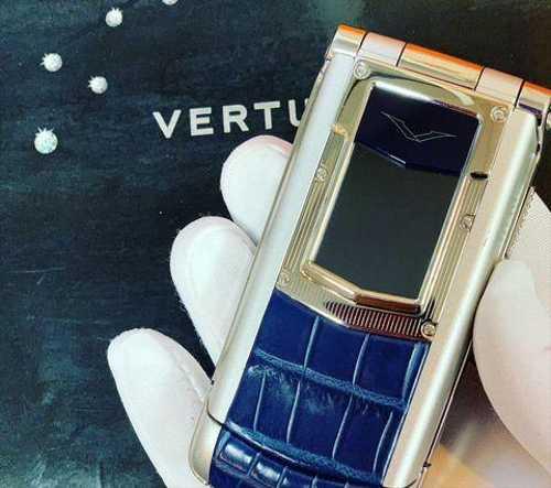 Vertu Ayxta Blue Sapphire Limited Edition