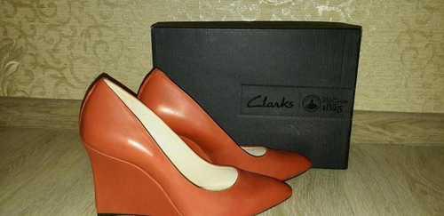 Туфли Clarks, новые, размер 39,5