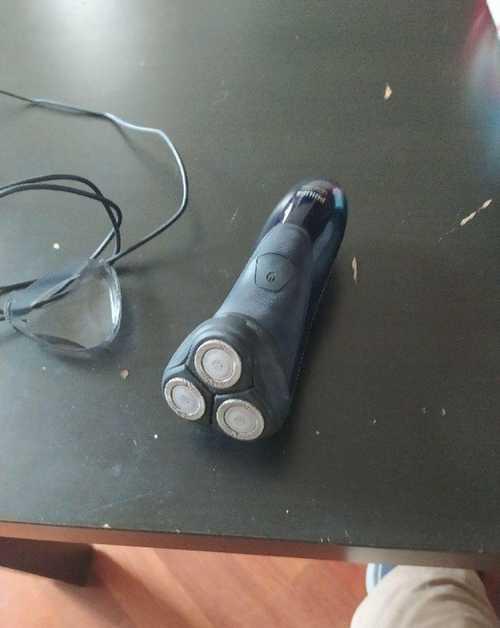 Электробритва Philips S1100 Series 1000