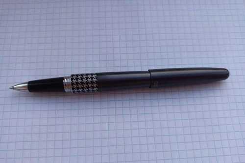 Японская ручка роллер Pilot