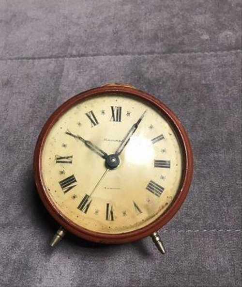 Часы будильник янтарь римские цифры СССР