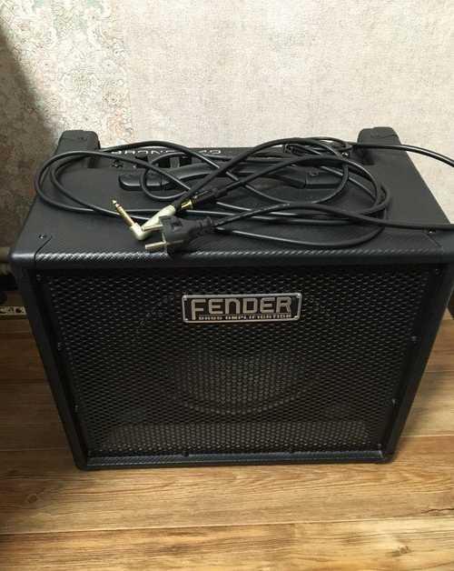 Басовый комбик Fender bronco 40