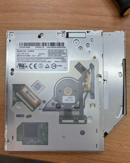 DVD привод MacBook Pro UJ8A8