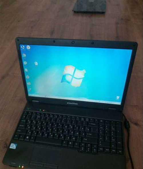 Ноутбук Acer e528