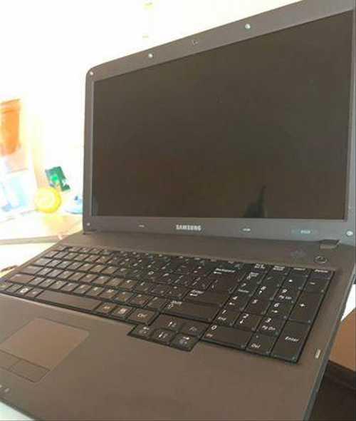 Ноутбук Samsung NP-R528-DA02RU