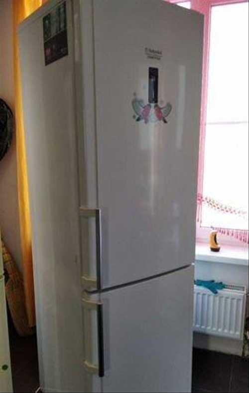 Холодильник Hotpoint Ariston no frost