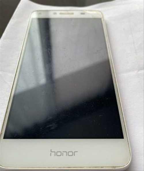 Телефон Huawei Honor A5 (LYO-L21)