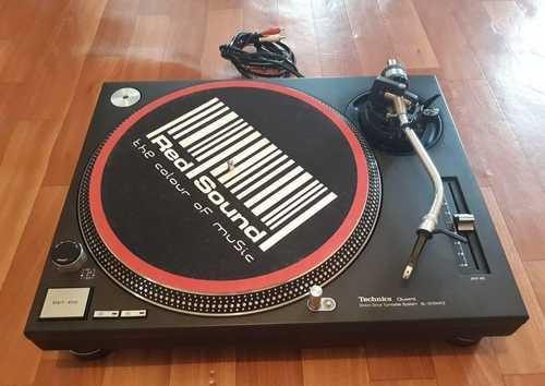 Виниловый проигрыватель Technics SL-1210MK2