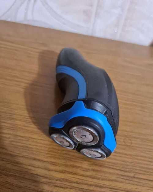 Электробритва philips AT 750 aquatouch