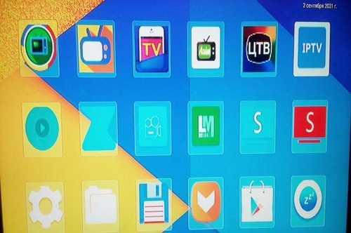 Android box с настроенными 2000 тв-каналами и кино