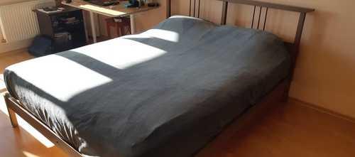 Двуспальная кровать Икеа