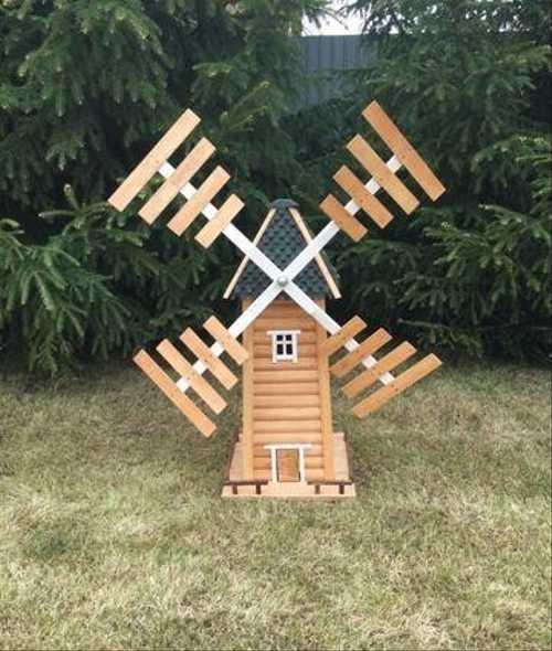 Садовая фигура деревянная мельница