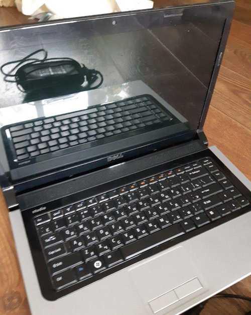 Ноутбук Dell Studio 1555