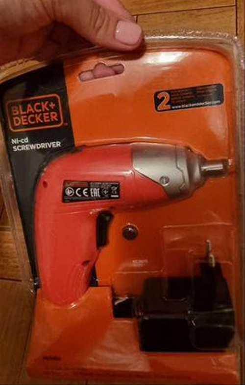 Отвертка аккумуляторная Black & Decker KC3610-RU