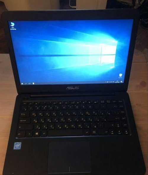 Ноутбук Asus E402S