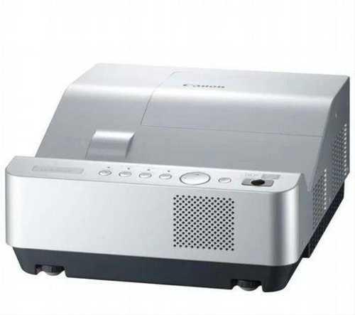 3D-проектор Canon LV-8235 UST