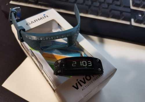 Фитнес браслет Garmin Vivofit 2