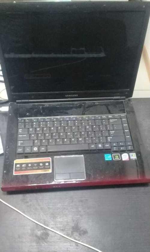 SAMSUNG np-r560