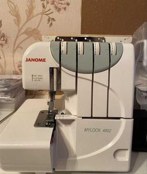 Оверлок Janome 4952