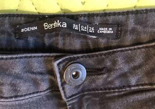 Продам джинсы Bershka размер S
