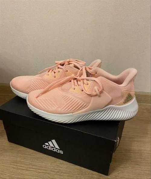 Кроссовки женские adidas 38,5