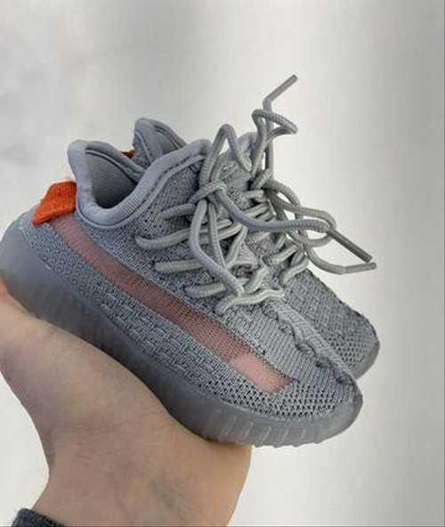 Кроссовки детские Yezzy