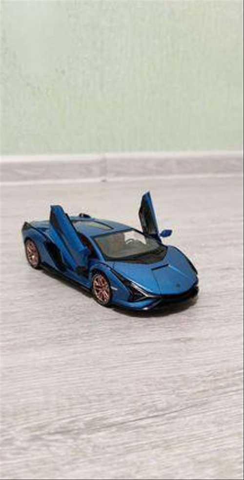 Машинка металлическая Lamborghini модель 1:24