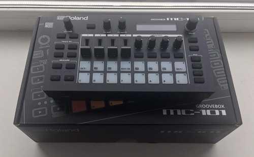 Roland MC - 101