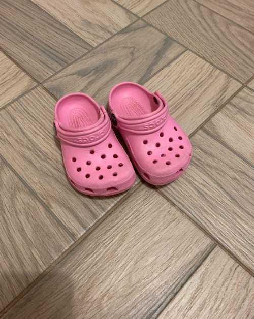 Шлепки crocs