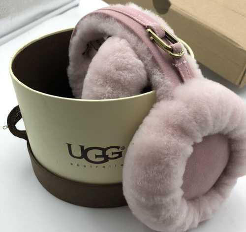 Наушники Ugg в пудровом цвете