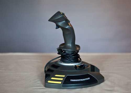 Джойстик ThrustMaster Top Gan Fox 2 Pro usb