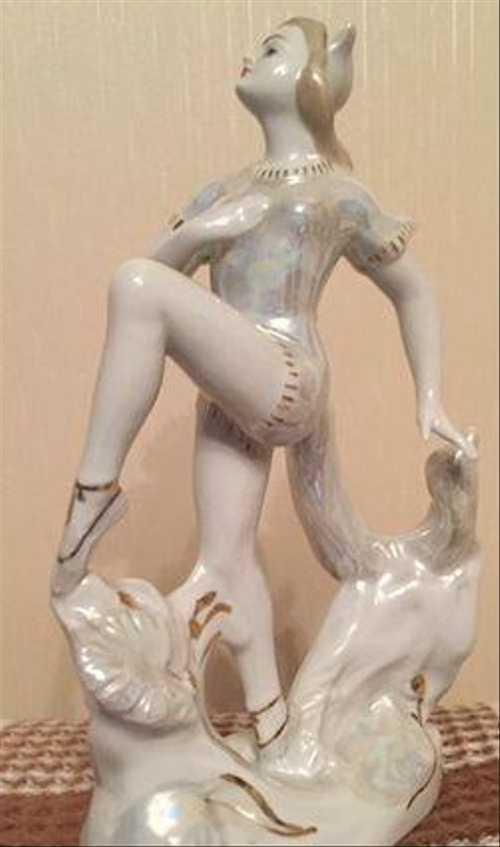 Фарфоровая статуэтка "Балерина-кошка"