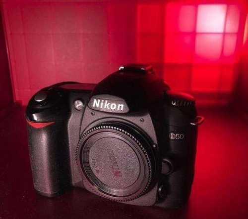 Nikon D50 body (81)