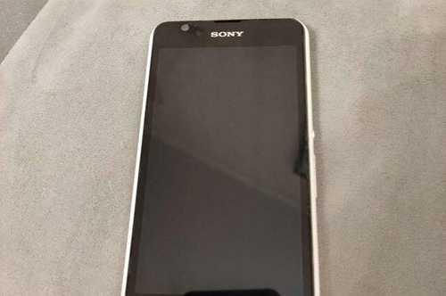 Телефон Sony Xperia E4G