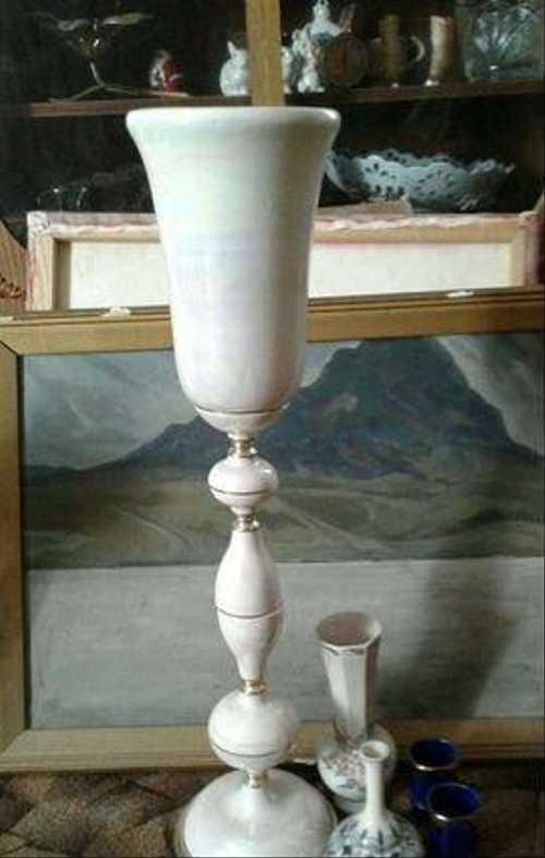 Фарфоровая ваза напольная