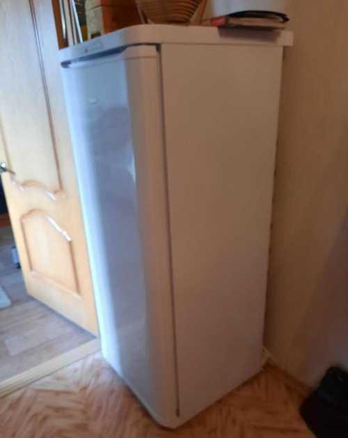 Холодильник Бирюса-542