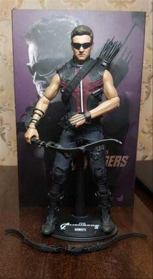 Hot Toys Avengers Hawkeye