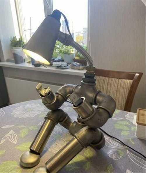 Лампа настольная робот