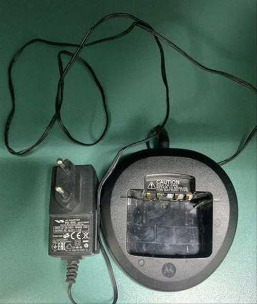 Зарядное устройство Motorola CD-58