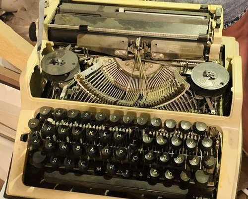 Пишущая машинка роботрон