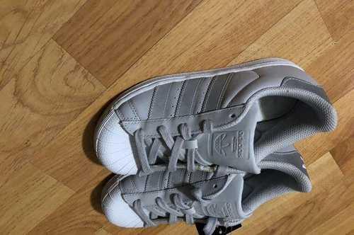 Новые кроссовки рр 33 superstar adidas