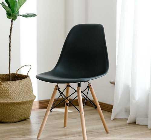 Стул Eames Black