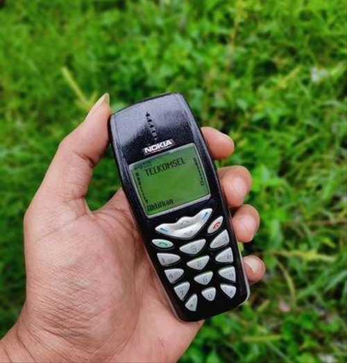 Кнопочный телефон Nokia 3510i новый
