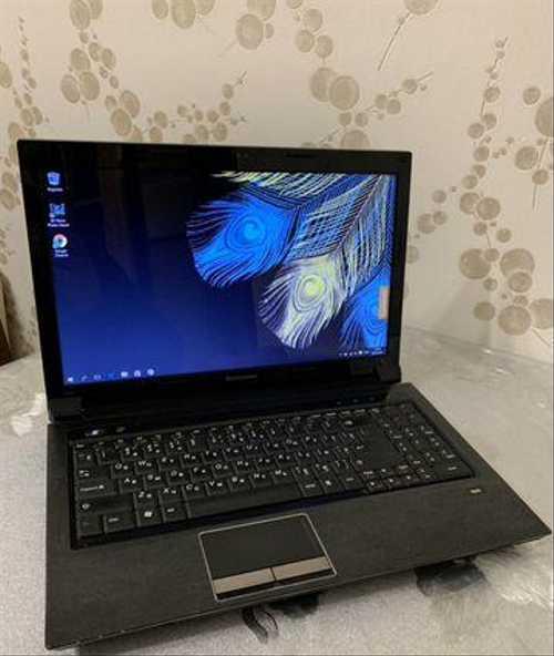 Lenovo V560 Core i3/4/500/GeForce/1gb/15.6